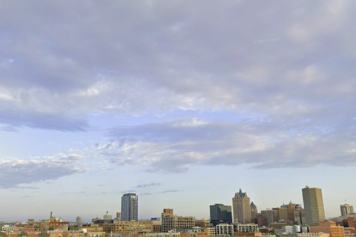 Milwaukee Braces for Thunderstorms and Surge in Humidity as Hazardous