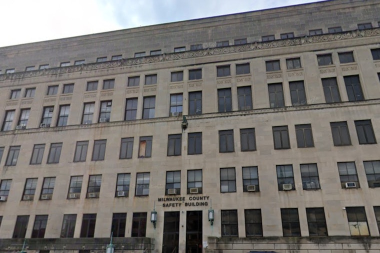 Milwaukee County Sheriff's Office Seeks New Deputies, Eases