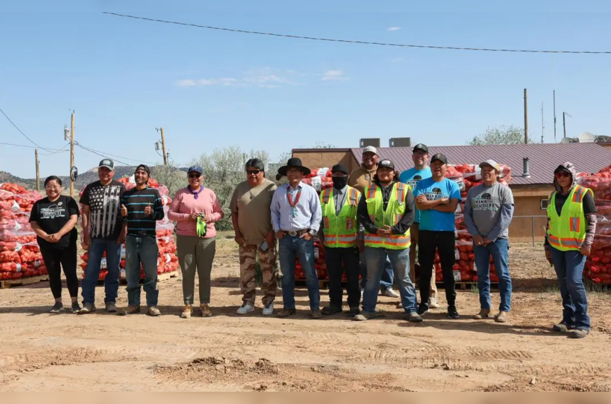 Navajo Nation President Buu Nygren Partners with NAPI to Deliver Food