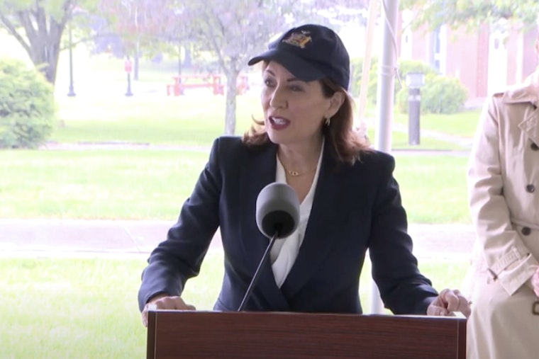 New York Expands Training Stipend Program for Volunteer Firefighters