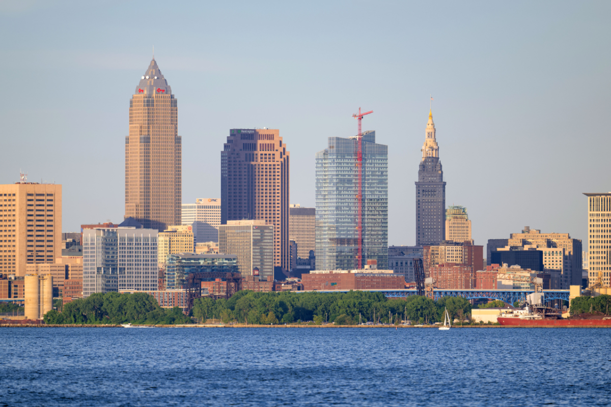 Ohio Braces for Mixed Weather Weekend: Showers and Heatwave in