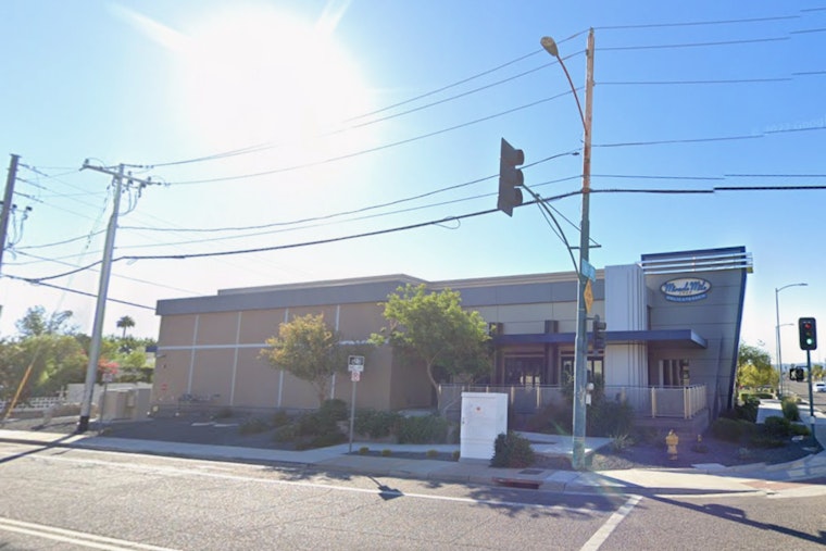 Phoenix Eateries Entice Diners with Summer Specials Amidst Sweltering