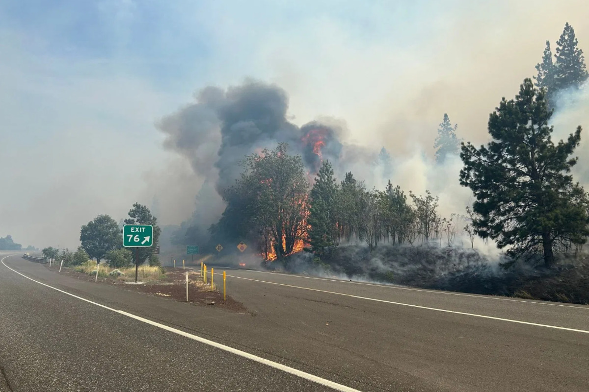 Rowena Fire Ravages The Dalles Area, 49 Homes Destroyed, Thousands