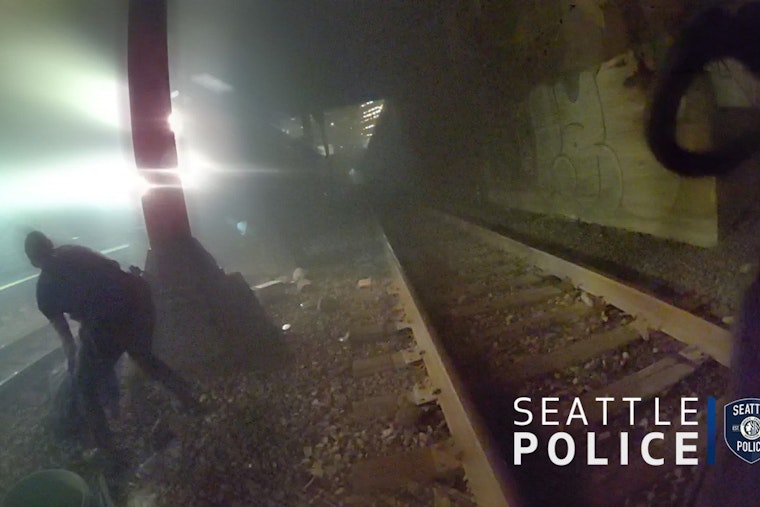 Seattle Officer Edward Grimmer Honored with Carnegie Medal for Heroic