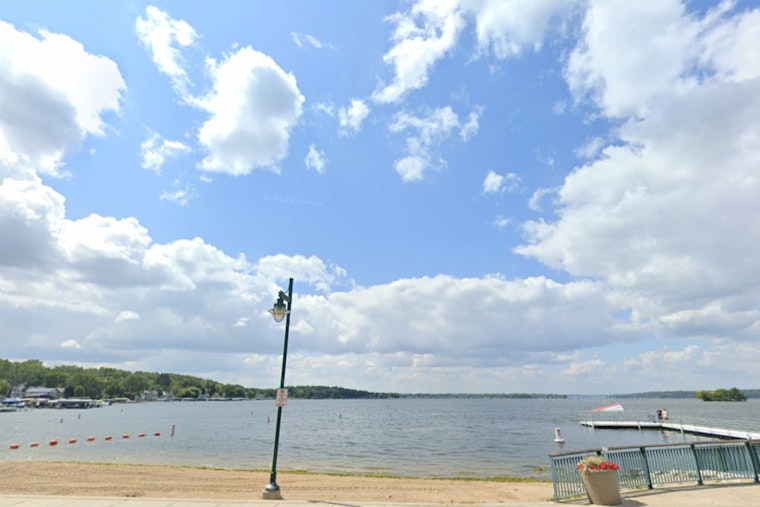 Teen Dies After Late-Night Plunge in Pewaukee Lake as Police