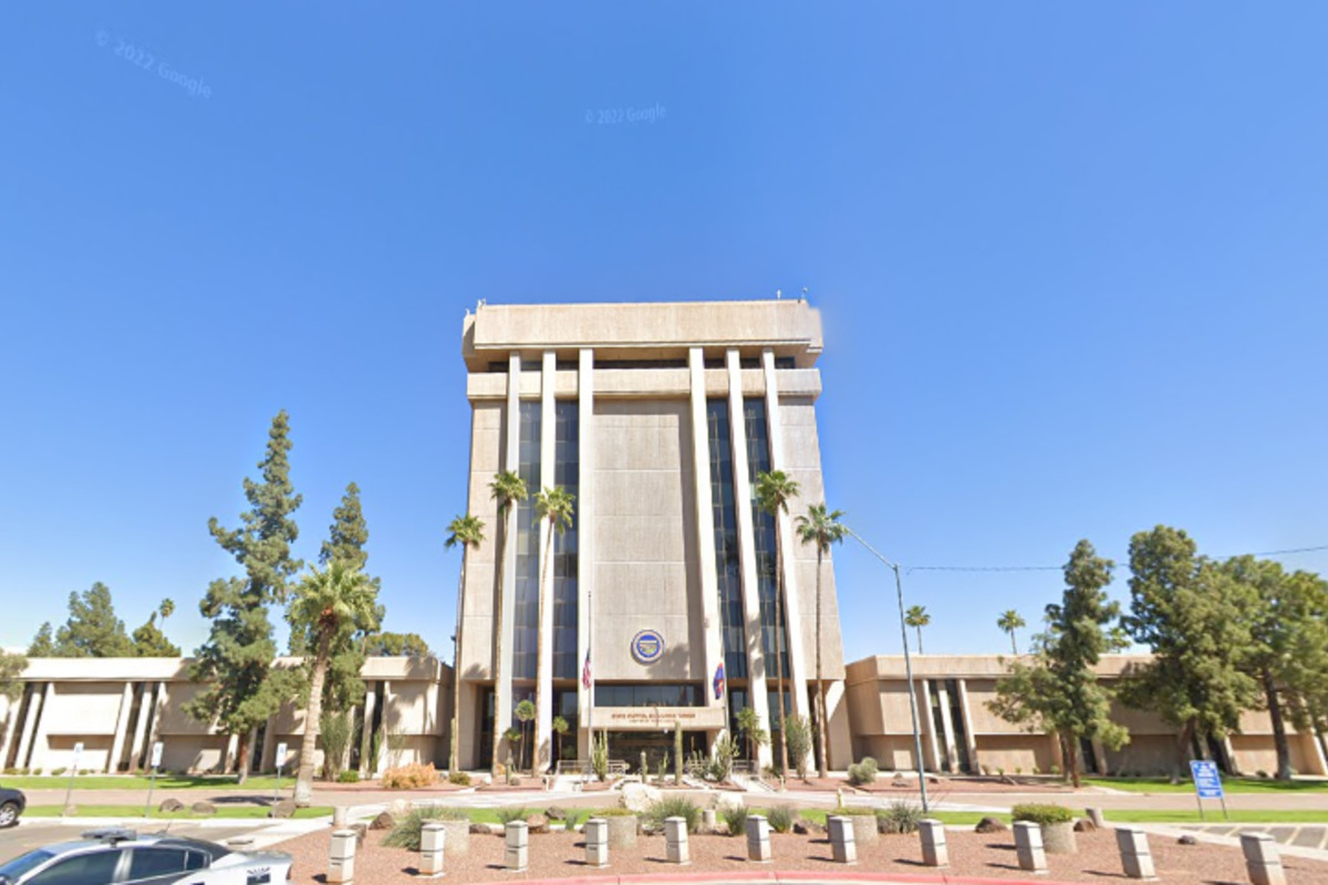 Arizona Schools Dodge Financial Crisis as Department of Education