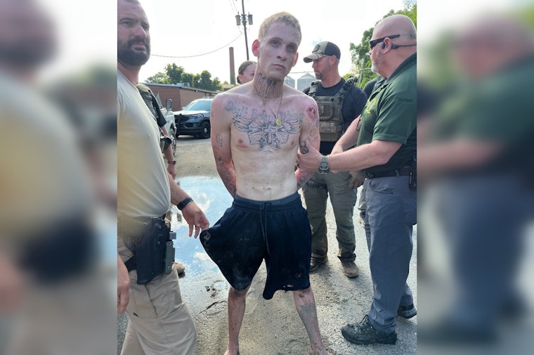 Convicted Felon Captured After Six-Hour Manhunt Following High-Speed