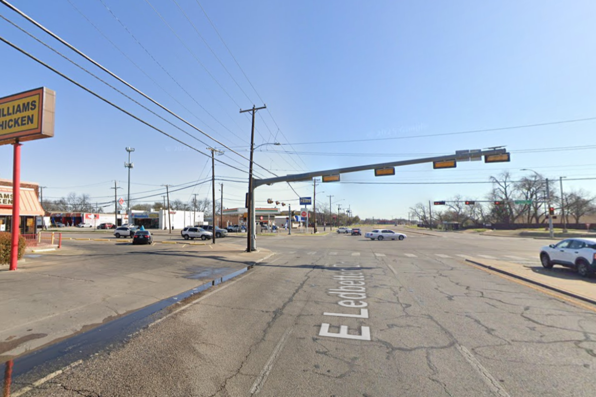 Dallas Police Investigating Fatal Shooting on E. Ledbetter Drive, Seek