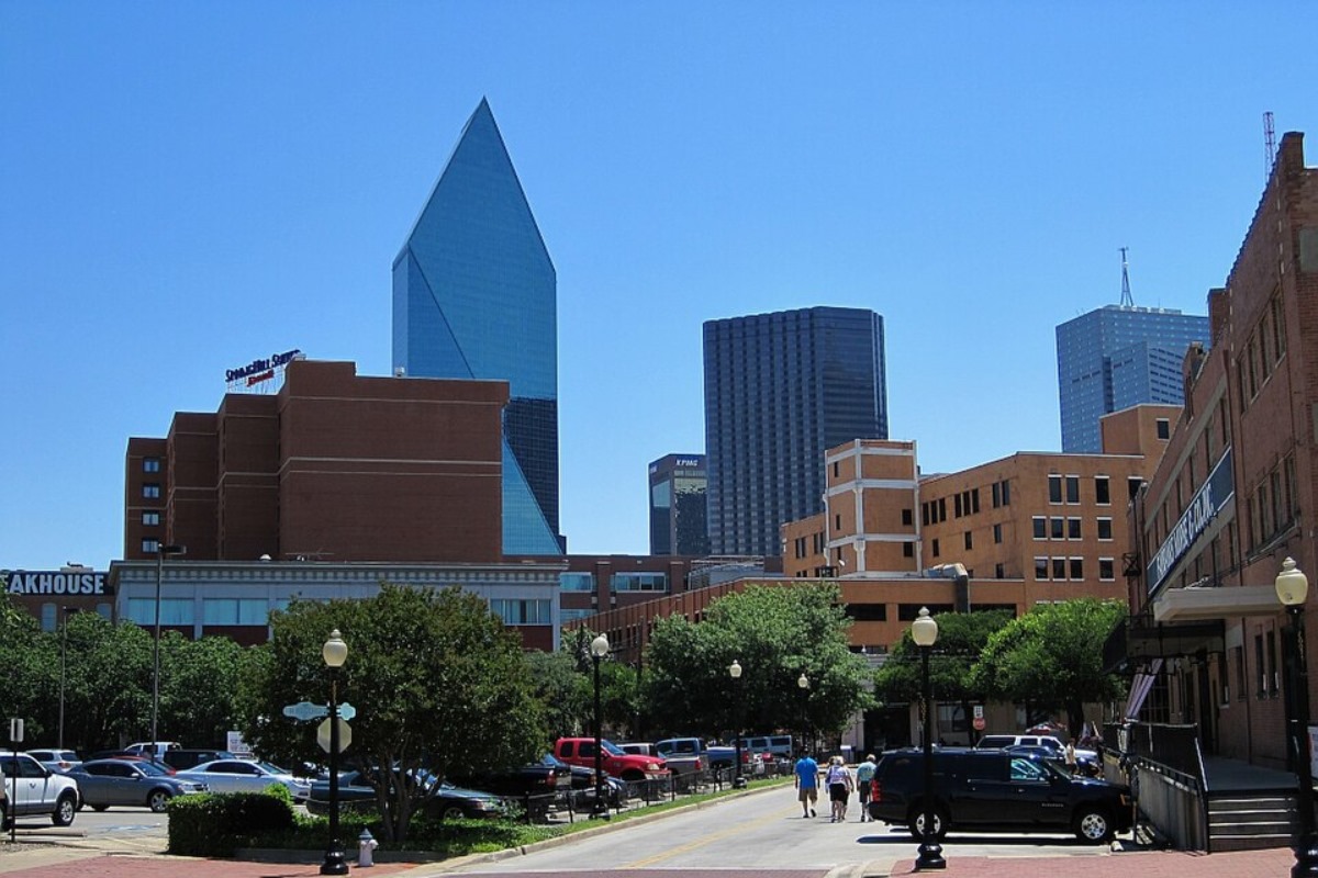 Dallas to Endure Scorching Temps and High Ozone Pollution, TCEQ Issues