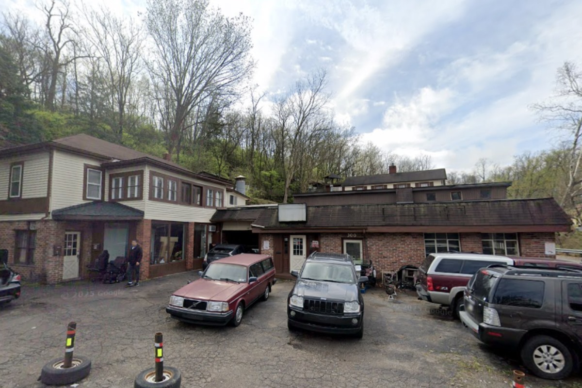 Explosion and Fire Ravage Green Tree Auto Repair Shop and Apartments,