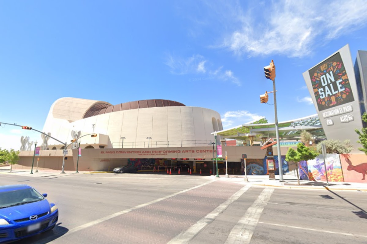FBI Conducts Crisis Negotiation Training at El Paso Convention Center,