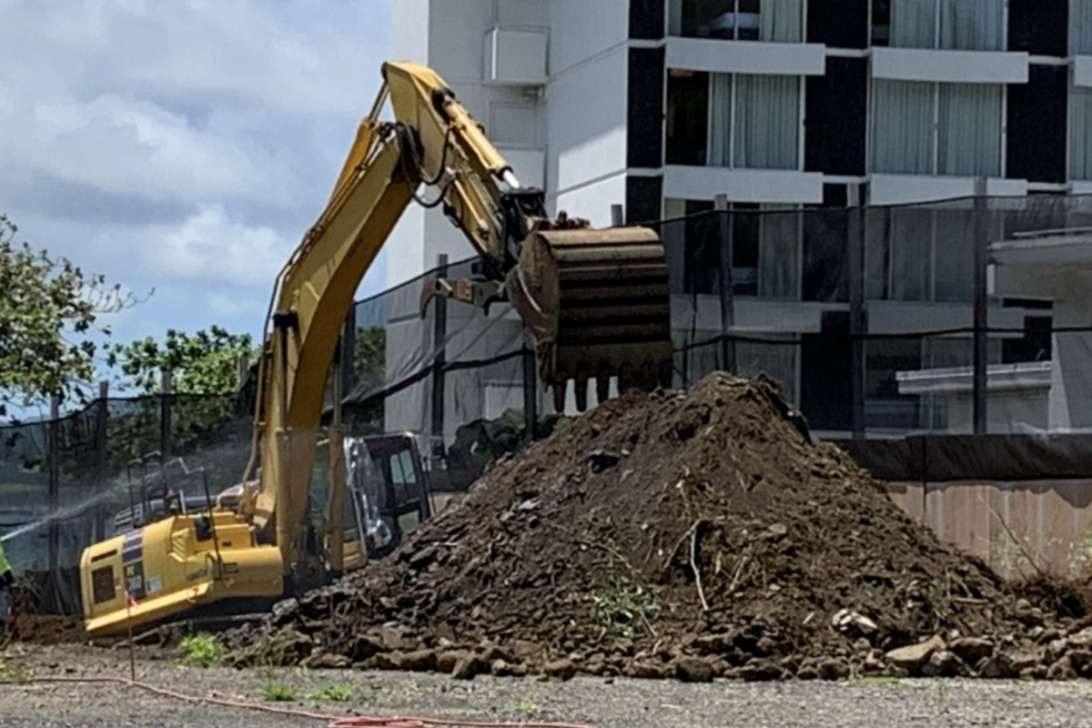 Final Phase of Uncle Billy's Hilo Bay Hotel Demolition Paves Way for