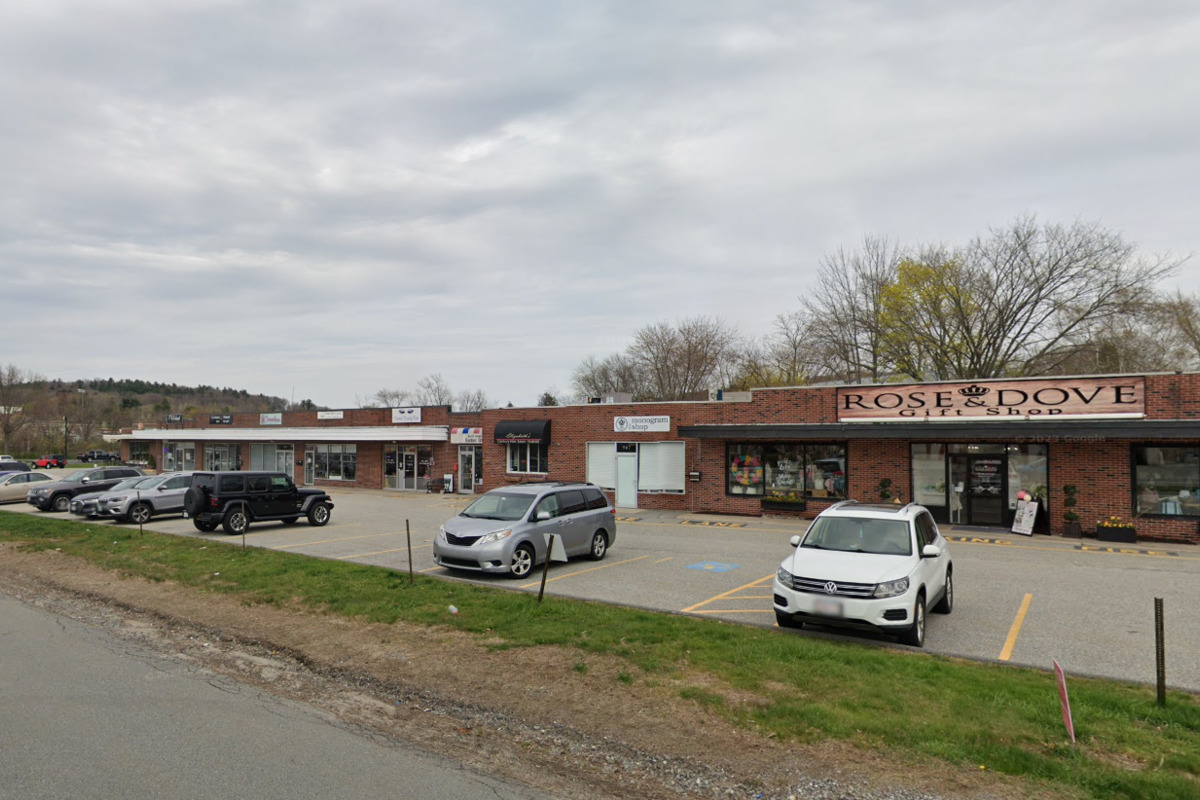 Four Detained After Armed Robbery at North Andover Jewelry Store,