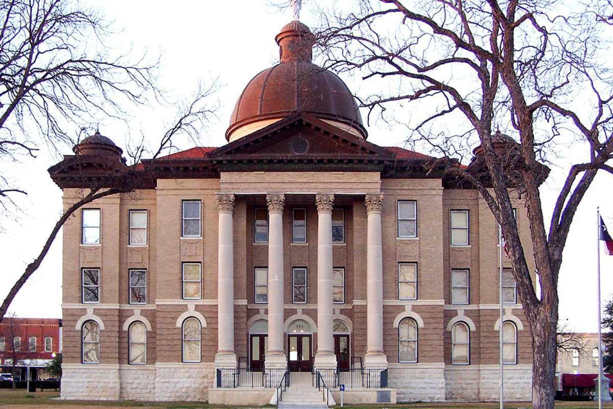 Hays County Judge Labels ICE Raid as "Kidnappings," Advocates Demand