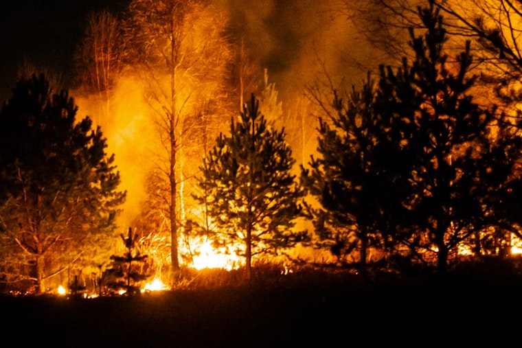 Honolulu Firefighters Achieve 75% Containment of Kapolei Wildfire and