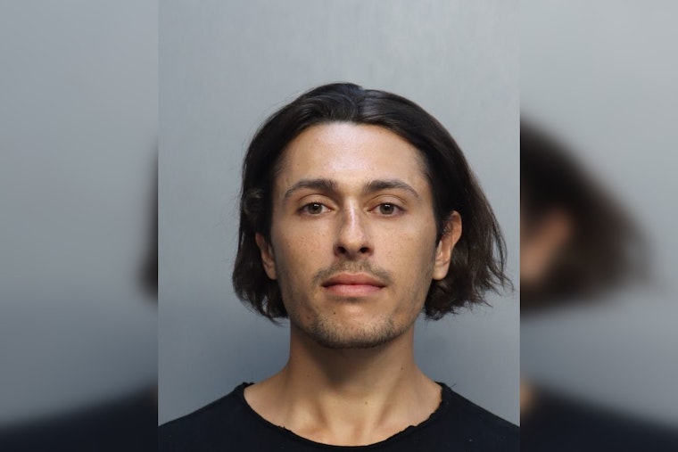 Miami Mail Carrier Stabbed in Alleged Road Rage Incident, Suspect Held