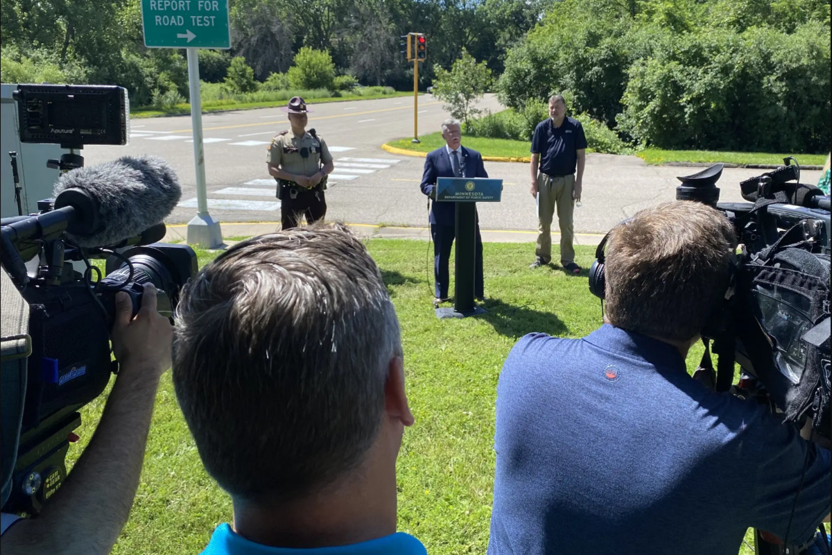 Minnesota Greenlights Lane Splitting and Filtering for Motorcyclists