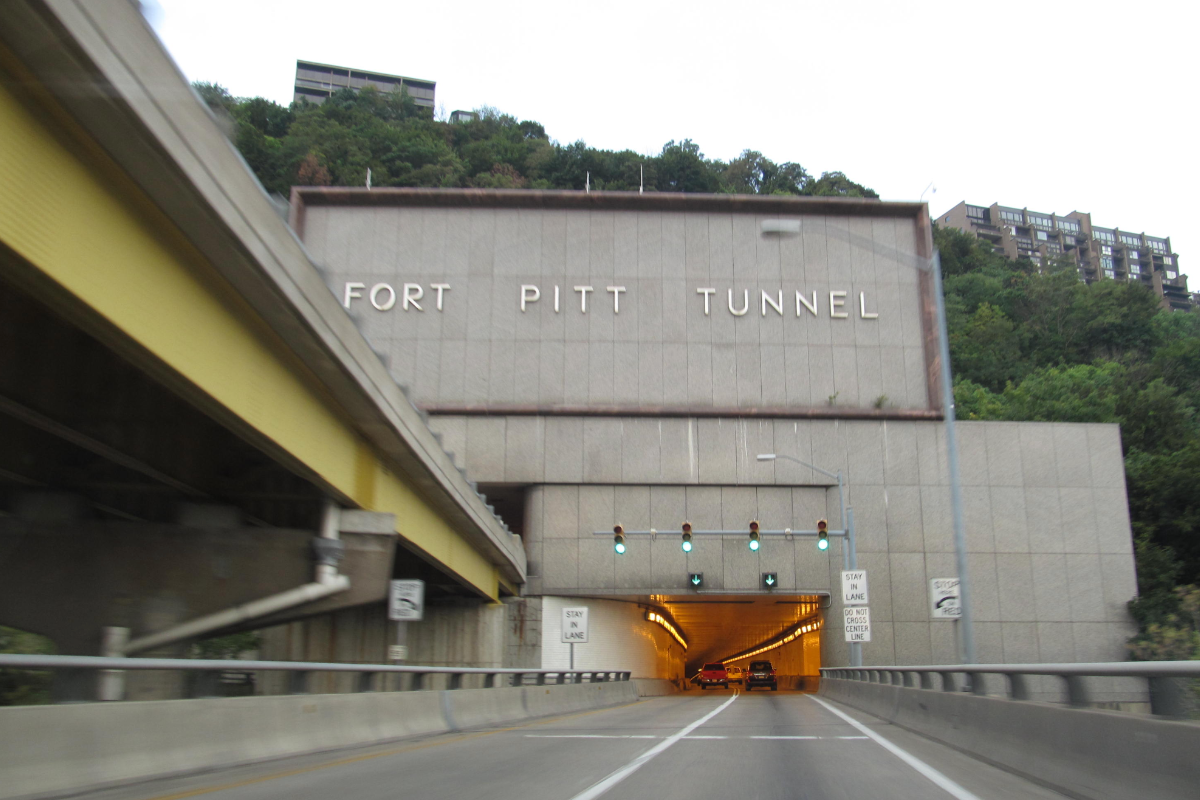 Multi-Vehicle Crash Closes Inbound Lanes of Fort Pitt Tunnel in