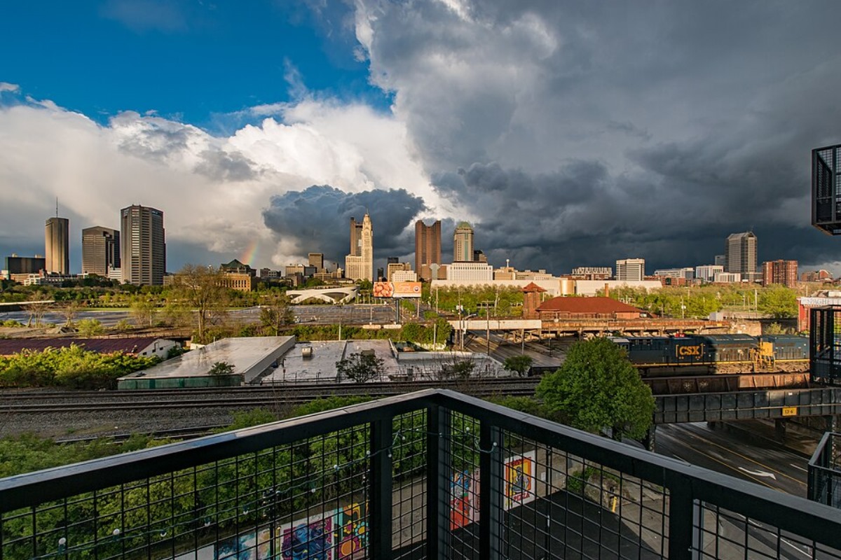 Ohioans Brace for Unsettled Weather: Thunderstorms and Mugginess to