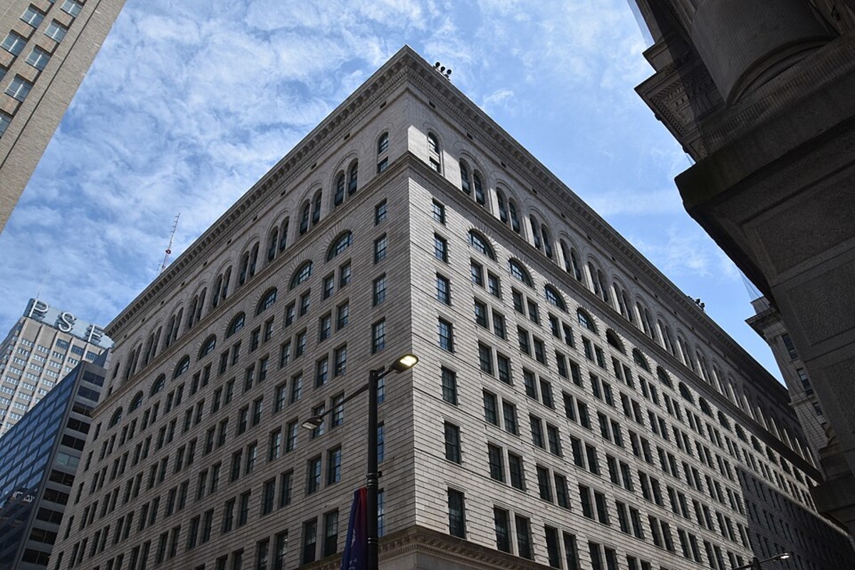 Philadelphia's Wanamaker Building Rekindles Christmas Magic with