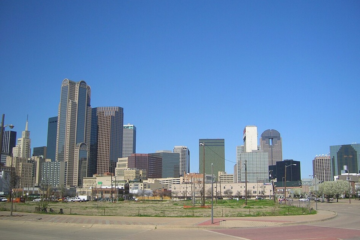 Scorching Days Ahead for Dallas: Heat Index to Touch 102 Degrees Amid