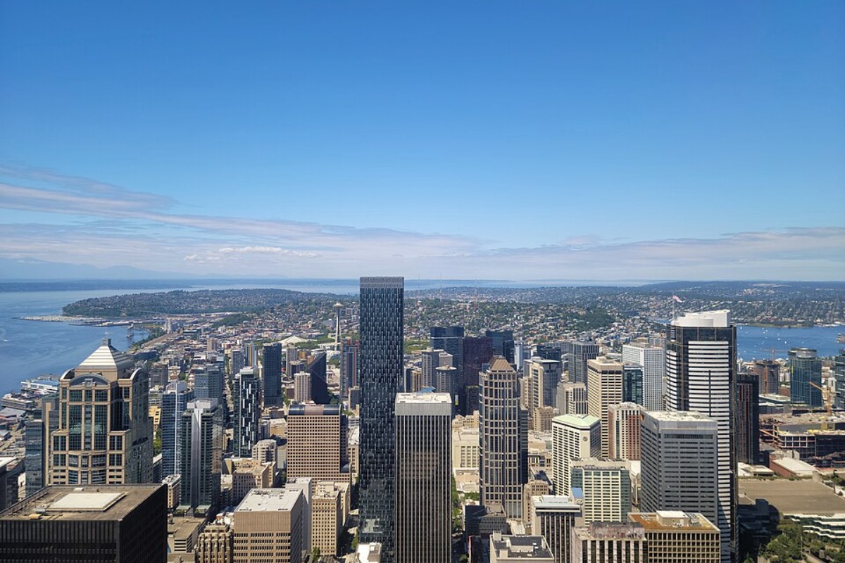 Seattle Soaks Up Sun: Week of Mild Weather Ahead, Says National