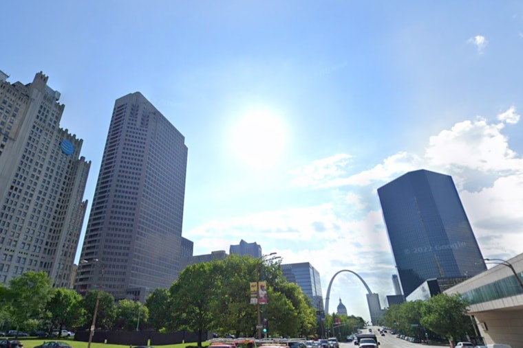 St. Louis Weather Alert — Sunny Skies Followed by Weeklong Storm