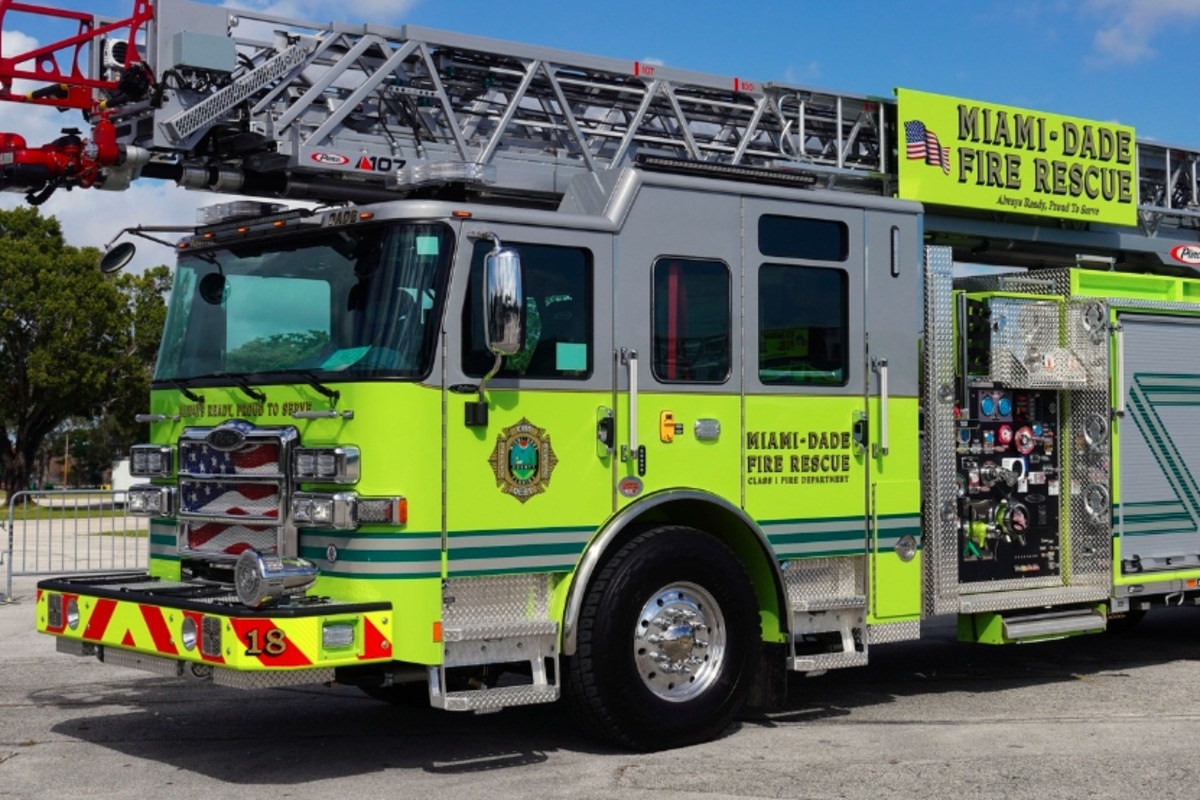 3 Treated No Severe Injuries after Blaze Engulfs North Miami Beach