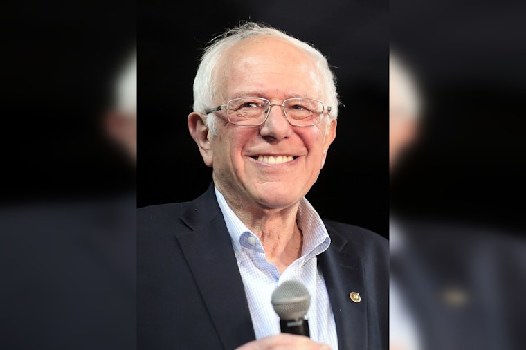Bernie Sanders Targets Billionaires and Trump in 'Fighting Oligarchy'