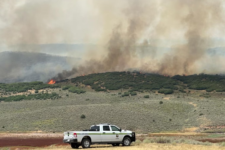Colorado Engulfed: Lee Fire Becomes Fifth-Largest Wildfire Amid