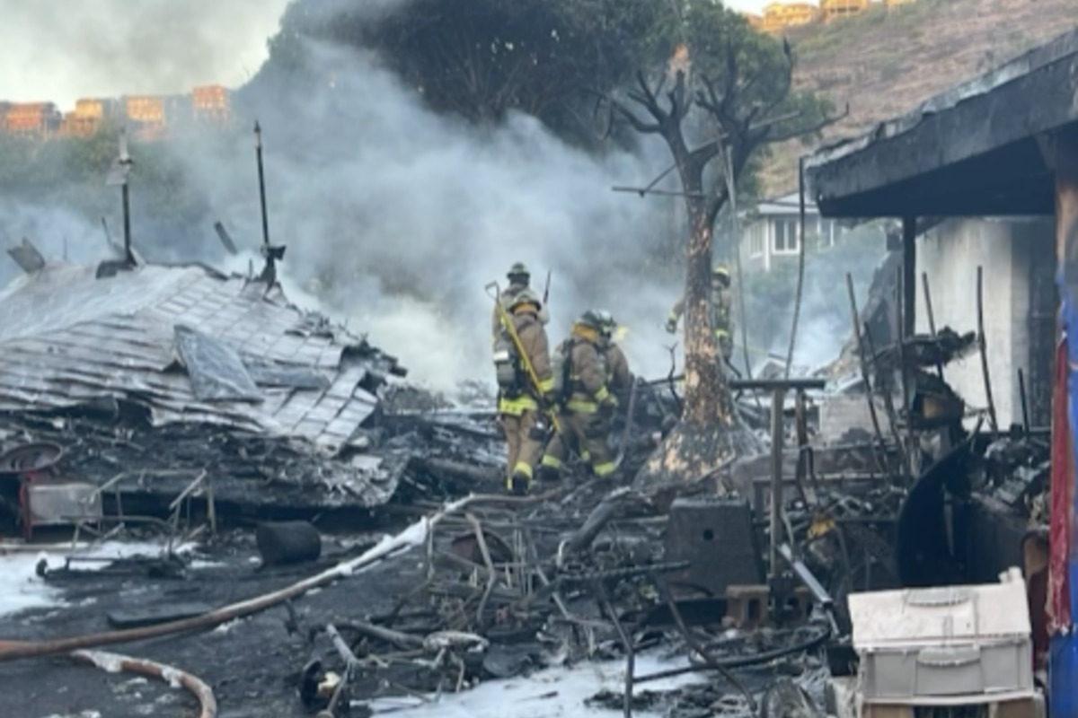 Devastating Blaze Ravages Two Homes in Honolulu's Aina Haina