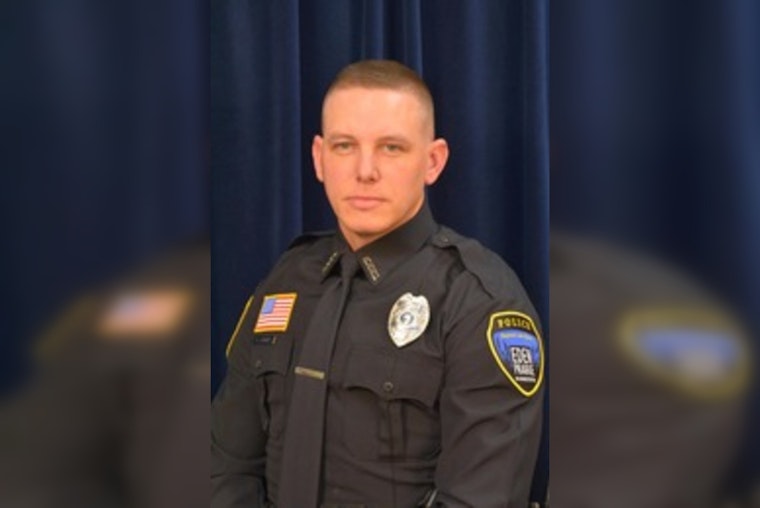 EPPD Officer Chad Streiff Honored at Minnesota Twins Game for DWI