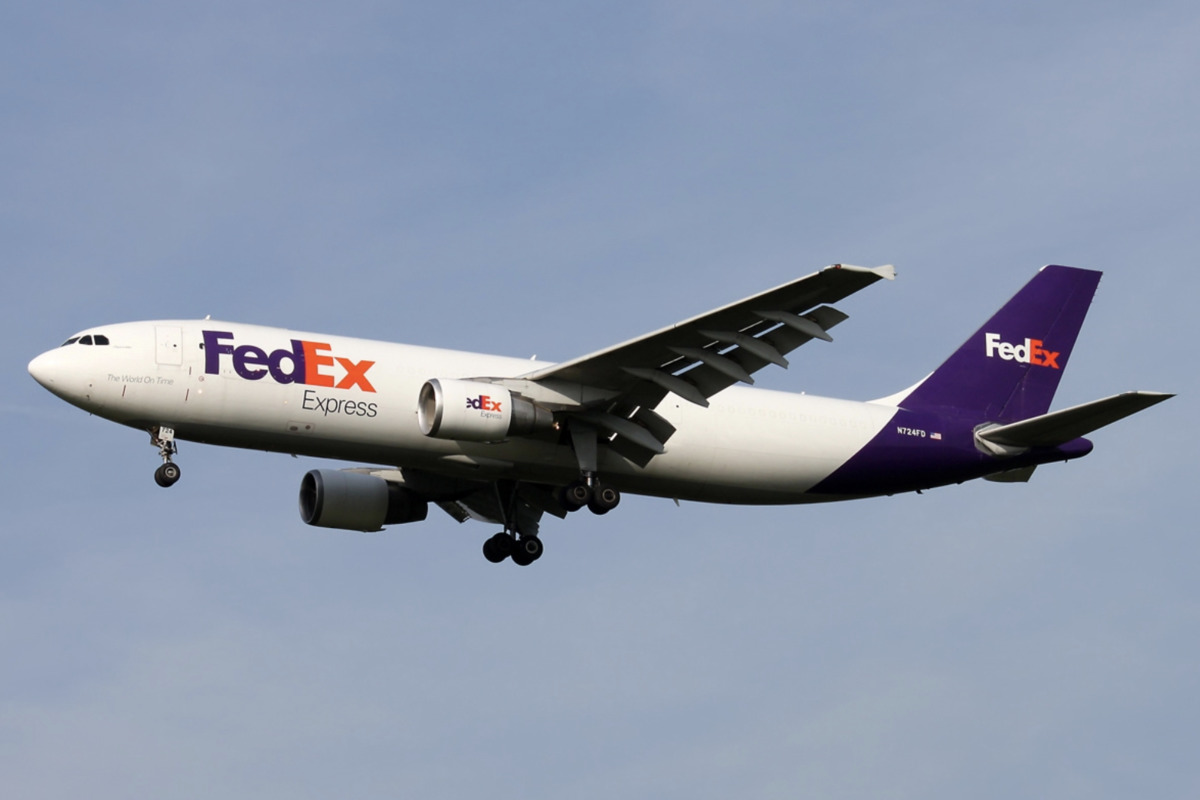 Former FedEx Employee Sues for Racial Discrimination, Seeks $6 Million