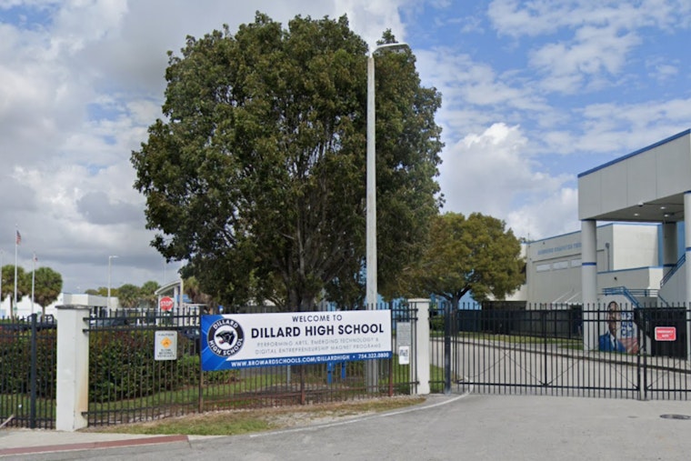 Fort Lauderdale Hit by Power Outages as Dillard High School Dismisses