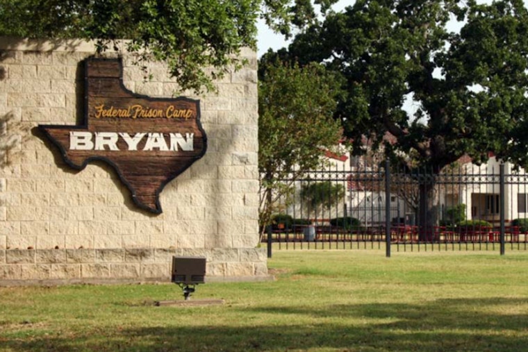 Ghislaine Maxwell Transferred to Texas' FPC Bryan, Joining Notorious