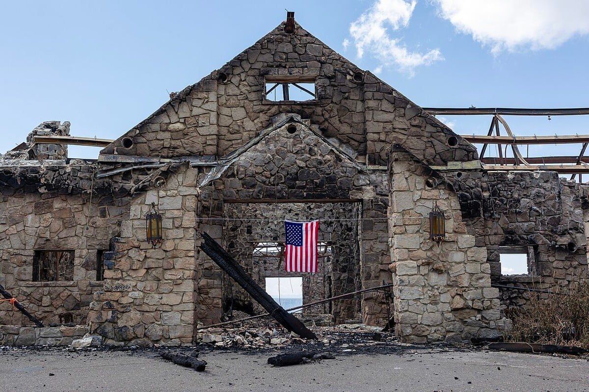 Historic Grand Canyon Lodge Lost as Dragon Bravo Fire Engulfs 130,000