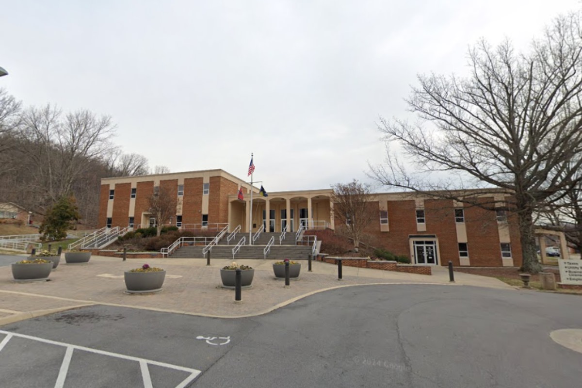 Johnson City Officials Update Alcohol Sales Ordinance to Include