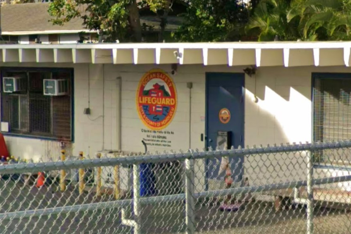 Lifeguards Rescue Unresponsive Bodyboarder at Honolulu’s Point Panic