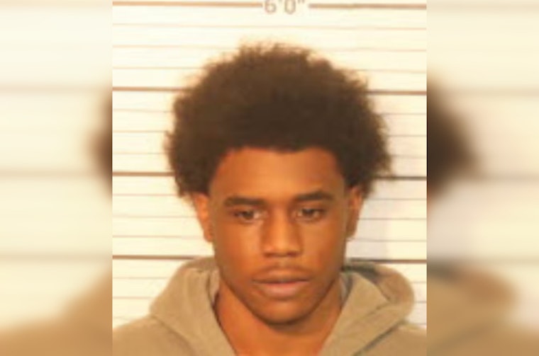 Memphis Man's 108-Month Sentence for Machinegun Possession Affirmed by