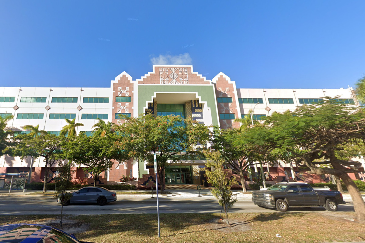 Miami-Dade Rolls Out AI-Equipped CNG Waste Trucks to Enhance Recycling