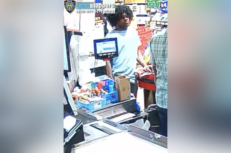 NYPD Seeks Public's Help to Find Suspect in Brooklyn Stabbing Incident