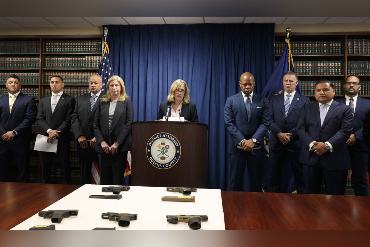 12 Suspected Floss Money Ballers Gang Members Indicted for Attempted