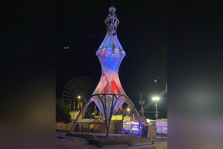"Bolt Tower" Lights Up Oklahoma City: New 72-Foot Sculpture Celebrates