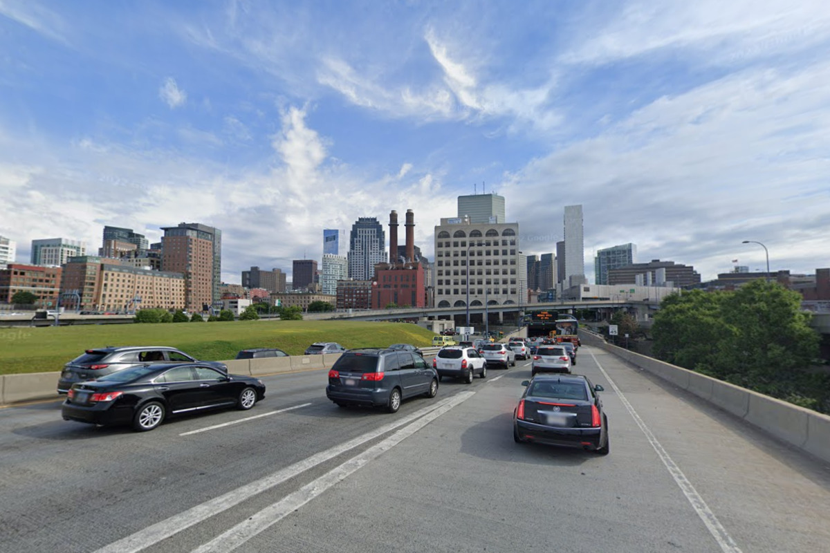 Boston Weather, Mild Days Ahead with Chance of Showers and Fog