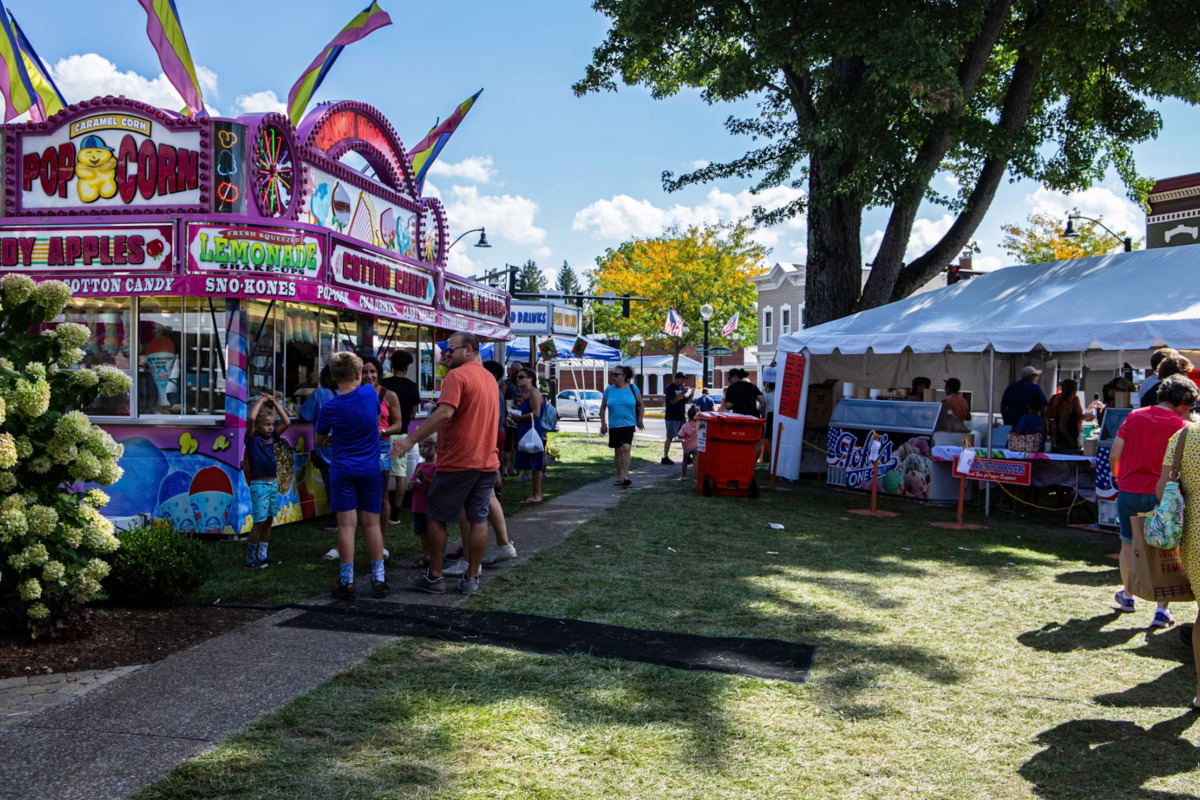 Detroit Weekend Lineup Features Floral Displays, Symphony Gala, and