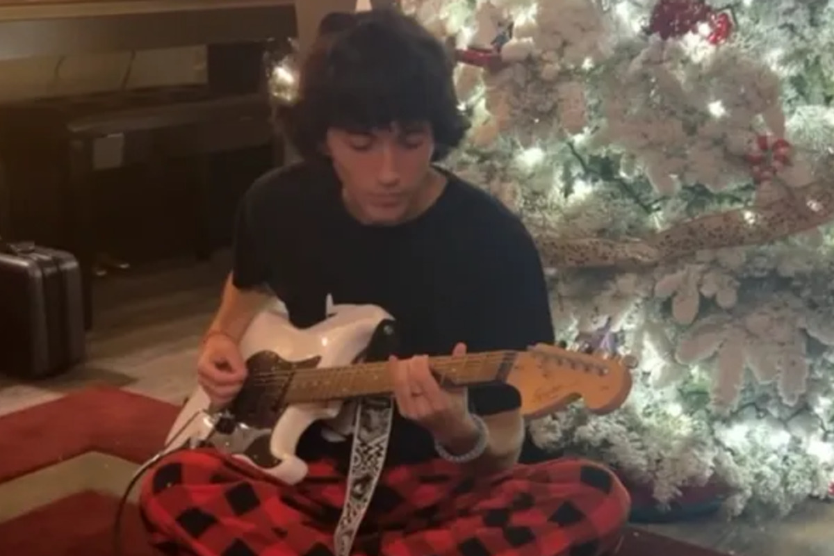 Elk Grove Community Celebrates Life of Young Pianist Connor Elliot