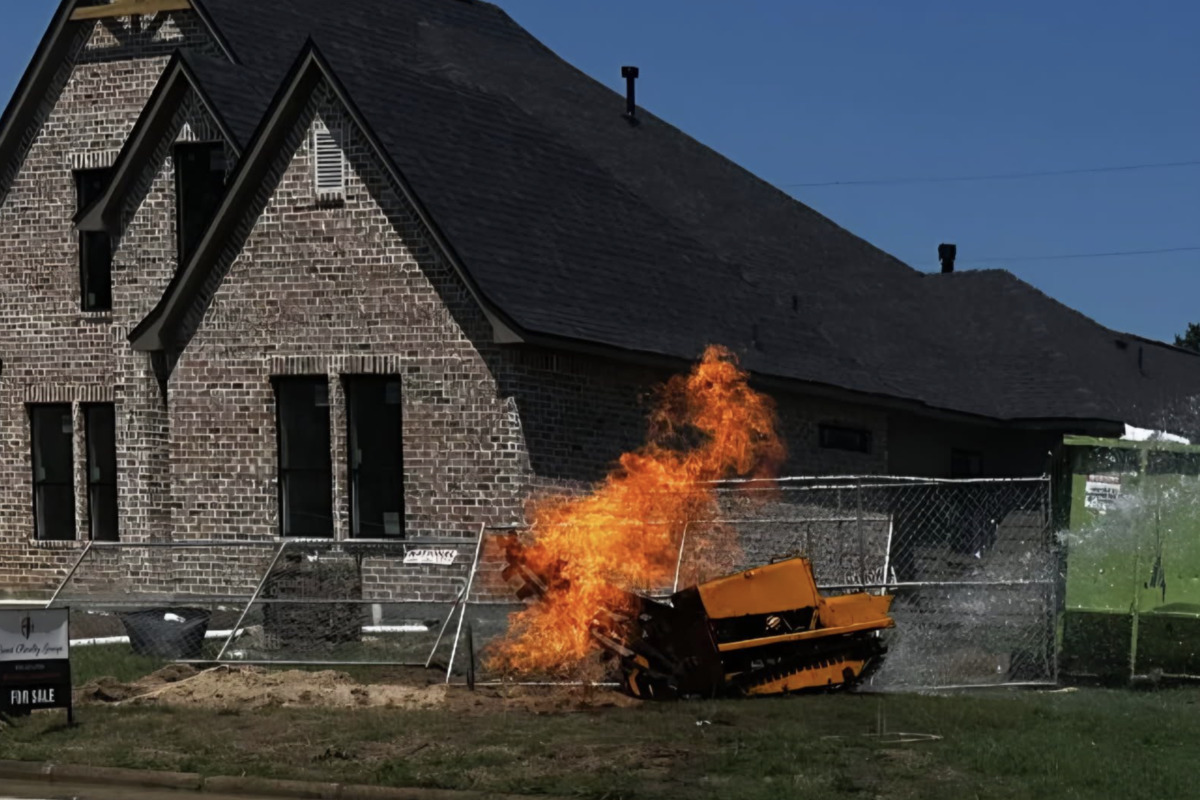 Gas Fire Breaks Out in Tomball Neighborhood as Emergency Responders