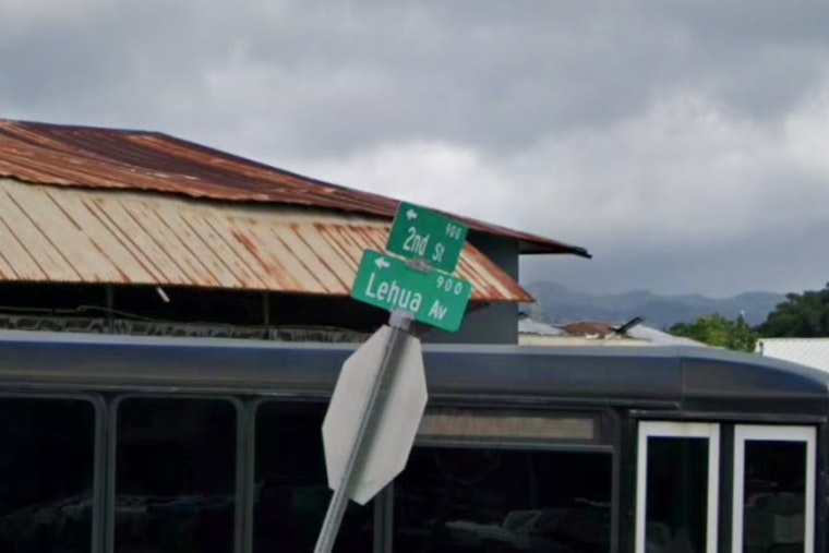 Honolulu Firefighters Quench Major Blaze at Pearl City Auto Recycling