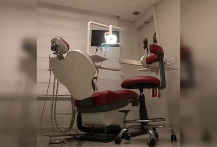 Kitsap County Denturist Suspended by Washington Health Officials Over