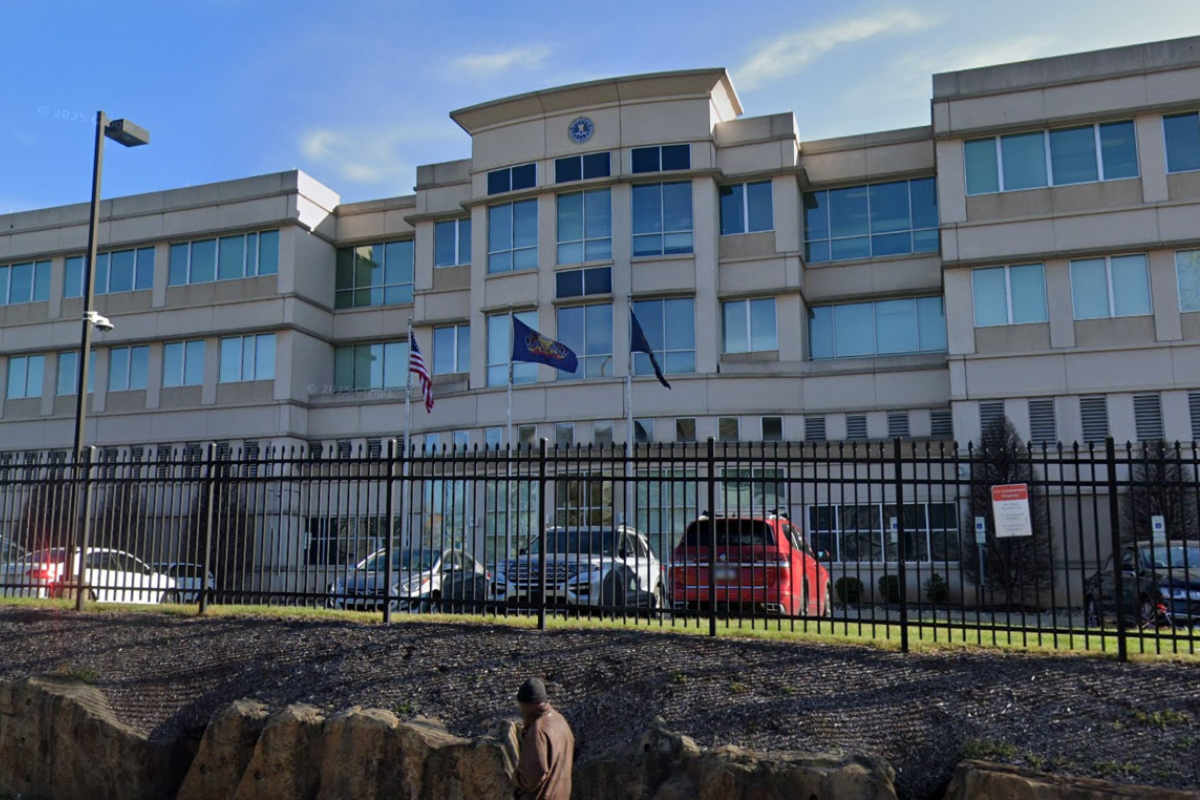 Manhunt in Pittsburgh: FBI Pursues Suspect in Alleged Terror Strike on